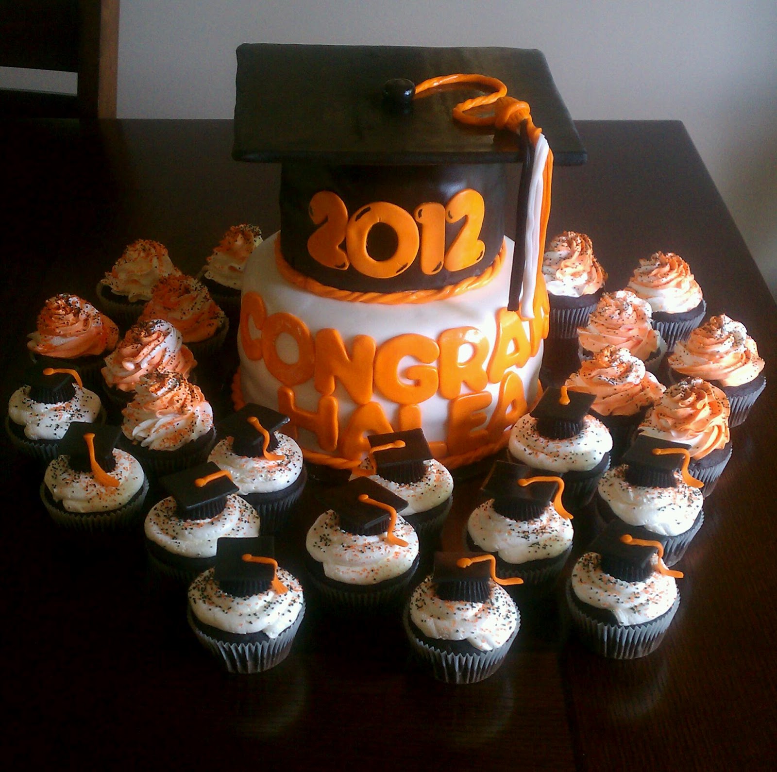 Mrs. Beasley, The Busy Baker: Graduation Cap Cake with Cupcakes