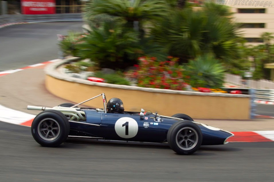 Pilotes Anciens: Cigar Car Meditation