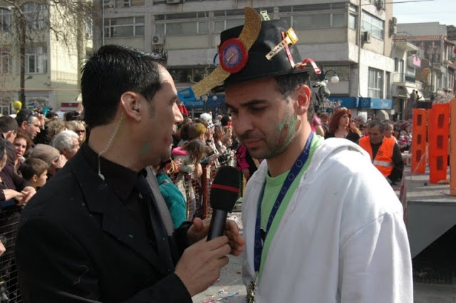 ΠΟΛΙΤΙΚΟ ΚΑΦΕΝΕΙΟ Συνοδός του Μπογιάρ η...Φένια Τσαγκάλα! Τα καλύτερα ...