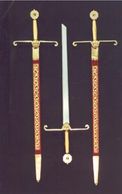 10 Famous & Deadly Swords ~ half begin