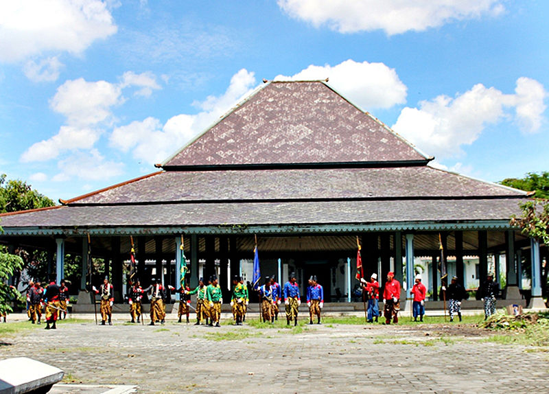KERATON SURAKARTA ( SURAKARTA HADININGRAT PALACE), Suratkarta's Tourism