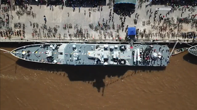 DEFENSE STUDIES: KRI Tombak-629 Akhiri Misi Operasi Dengan Tembakan Meriam