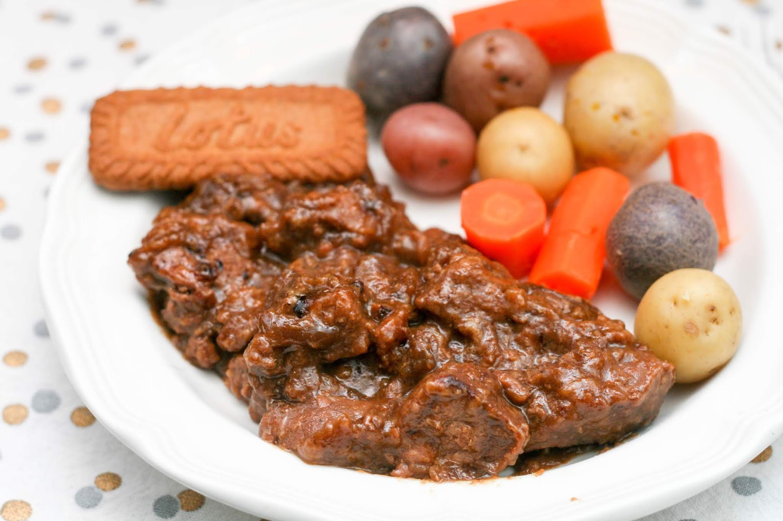 Carbonnade Flamande aux Spéculoos (Flemish Beef Stew with Speculoos ...