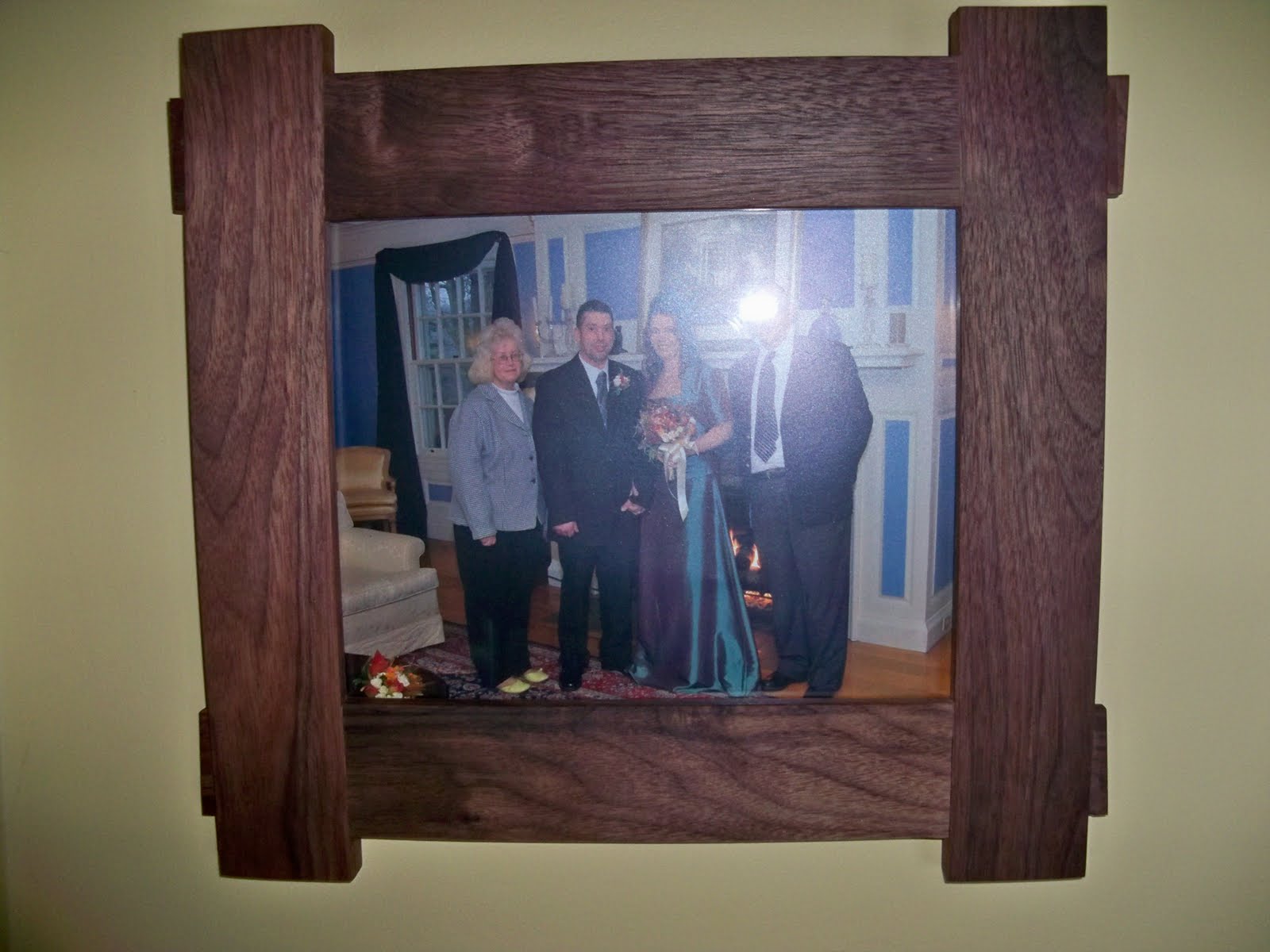 Creative Woodworking: Hand Made Picture Frame in Walnut