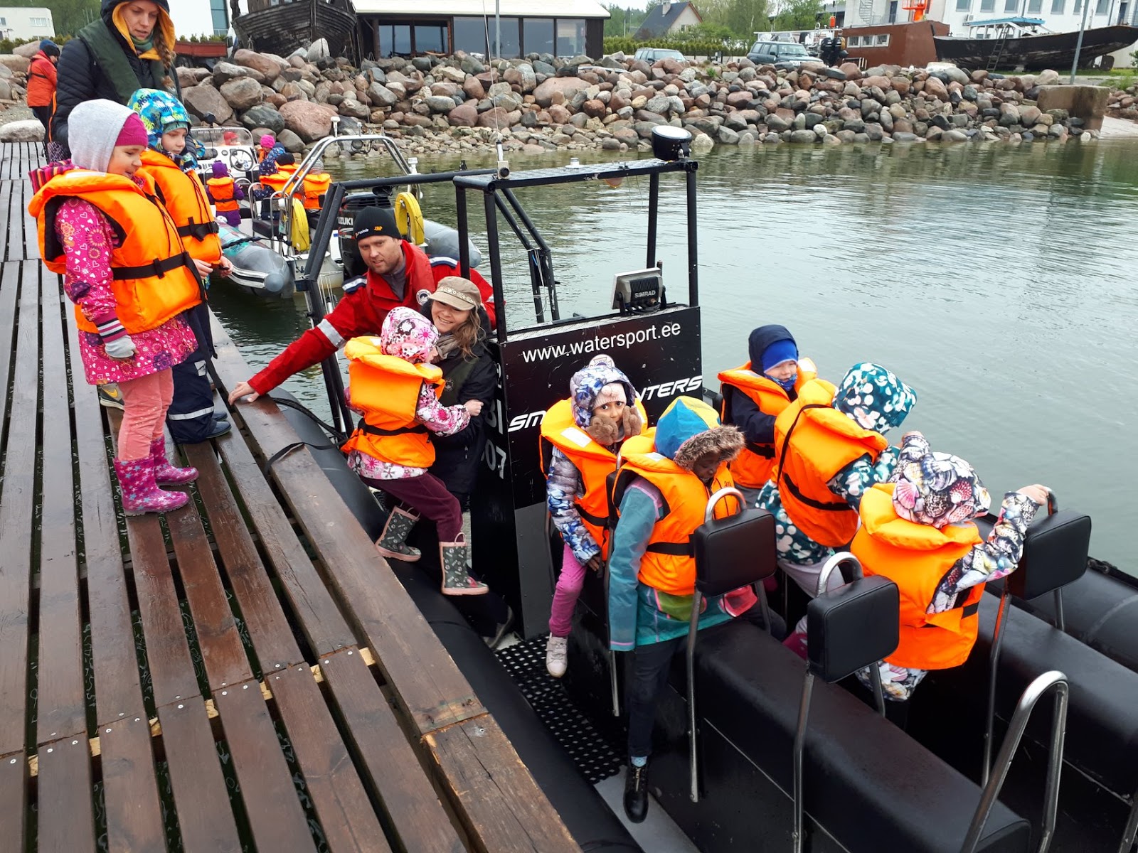 Roheline Kool Eestis Tallinna Tuule Lasteaed: Tuuletrolli merereis ...