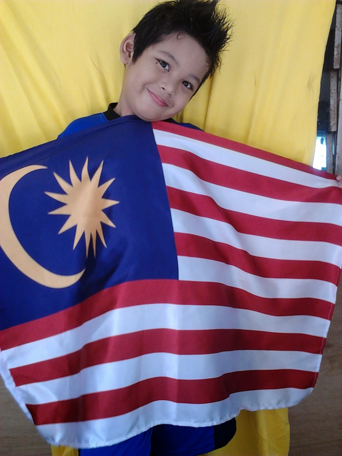 SUKSES DESAIN: Bendera