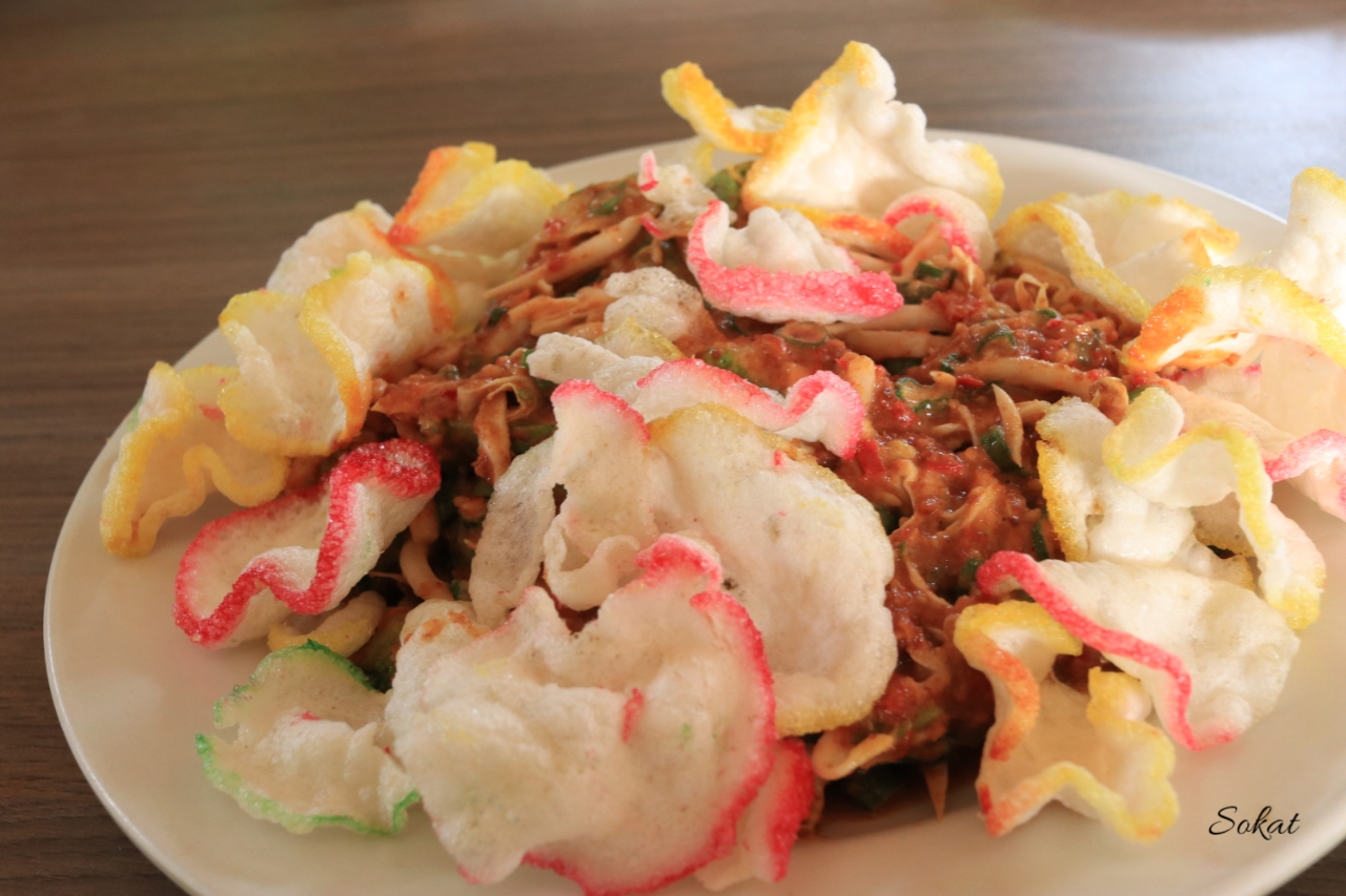 Lesehan di Resto Ikan Bakar Bambu Haur