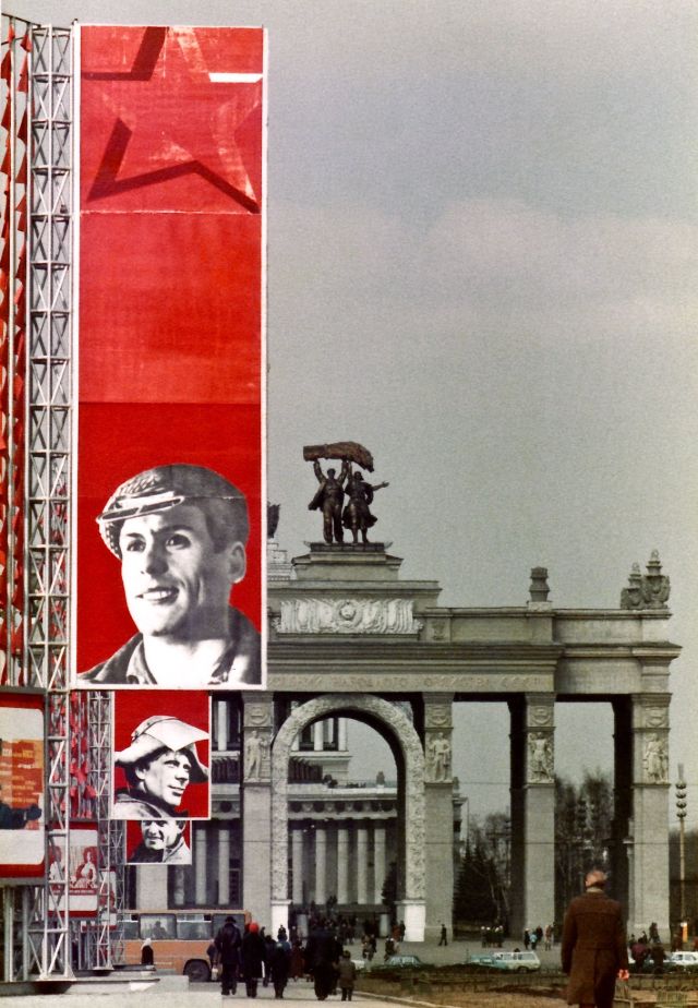 Soviet Union in the Early 1980s Through Fascinating Photos ~ Vintage ...