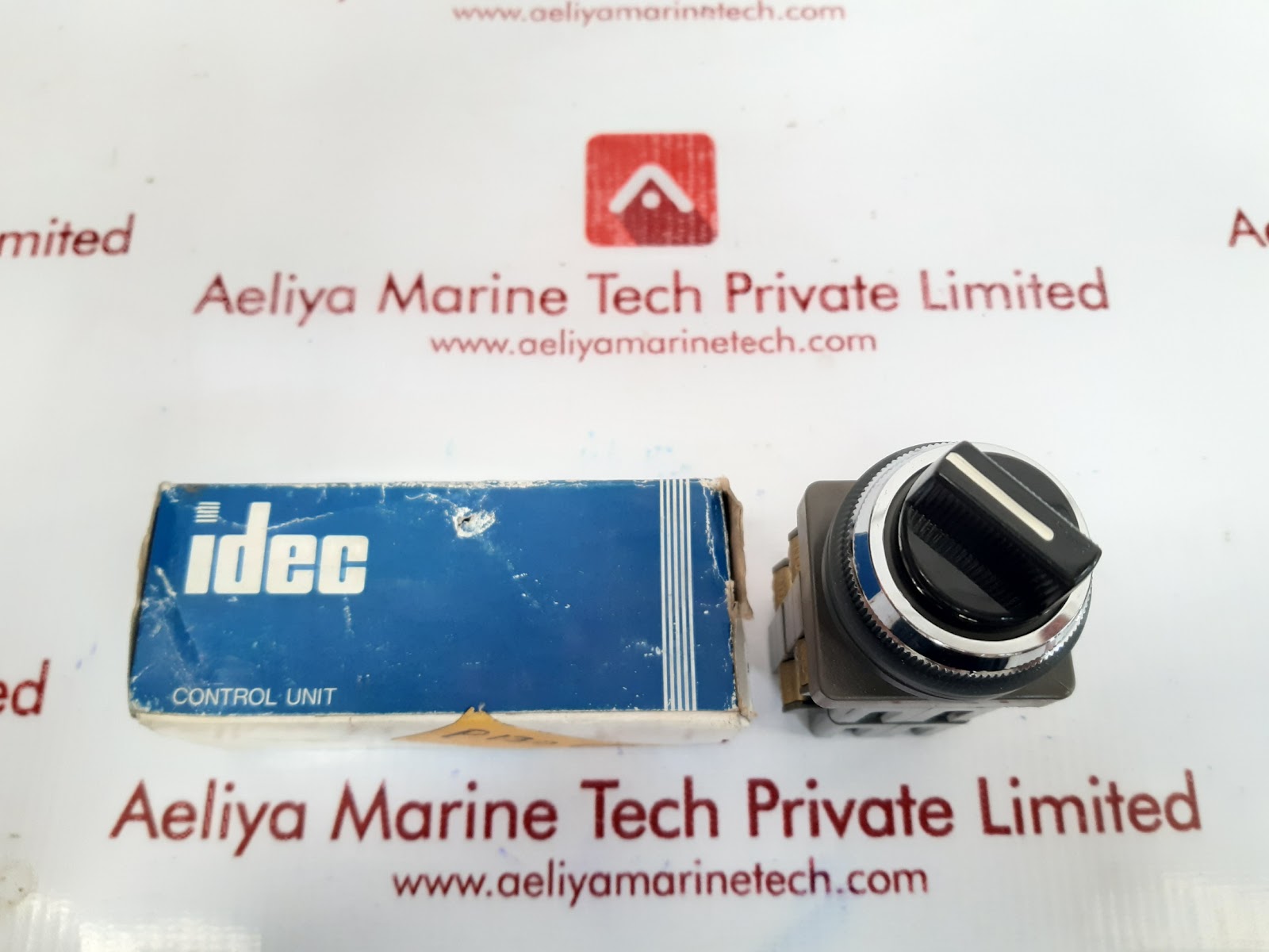 IDEC CONTROL UNIT 16220W - Aeliya Marine