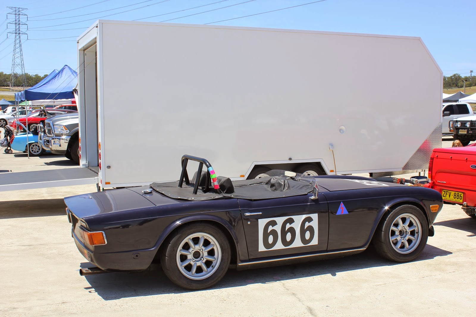 Aussie Old Parked Cars: 1972 Triumph TR6 Race Car