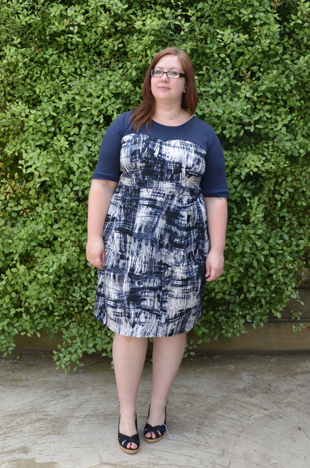 Suzy Bee Sews: Colette 1001: Macaron dress