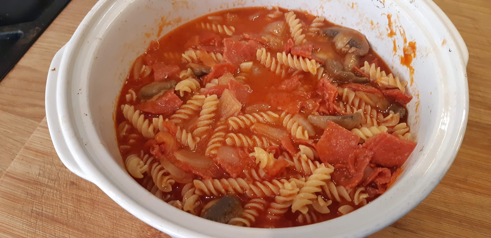 simply-crafting: Pepperoni and Mushroom Pasta Bake - Batch Cook Freezer ...