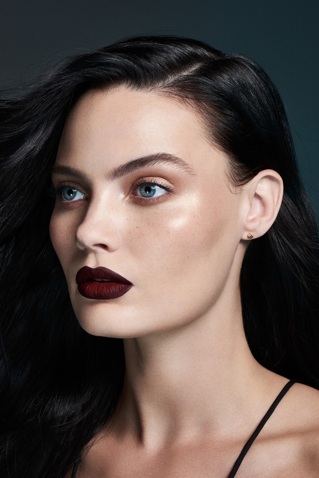 Tarte Cosmetics Beauty Advertising Campaign with model Caitlin Lawson ...