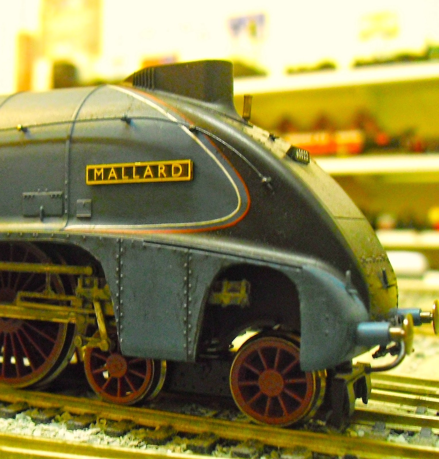 THE BRITISH RAILWAY STORIES LTD: "Mallard"