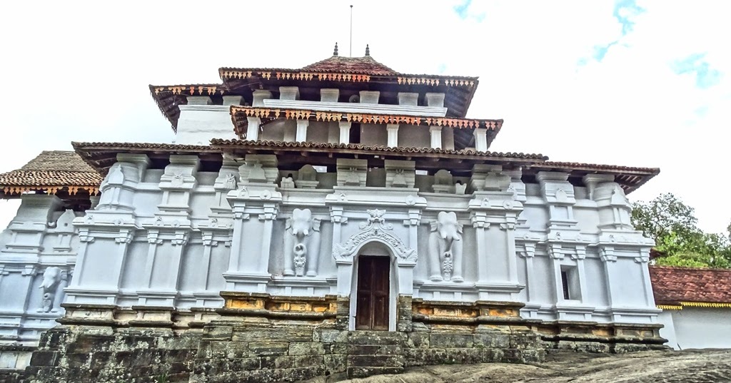 The Streets: Exploring Gampola Kingdom witha an Indian