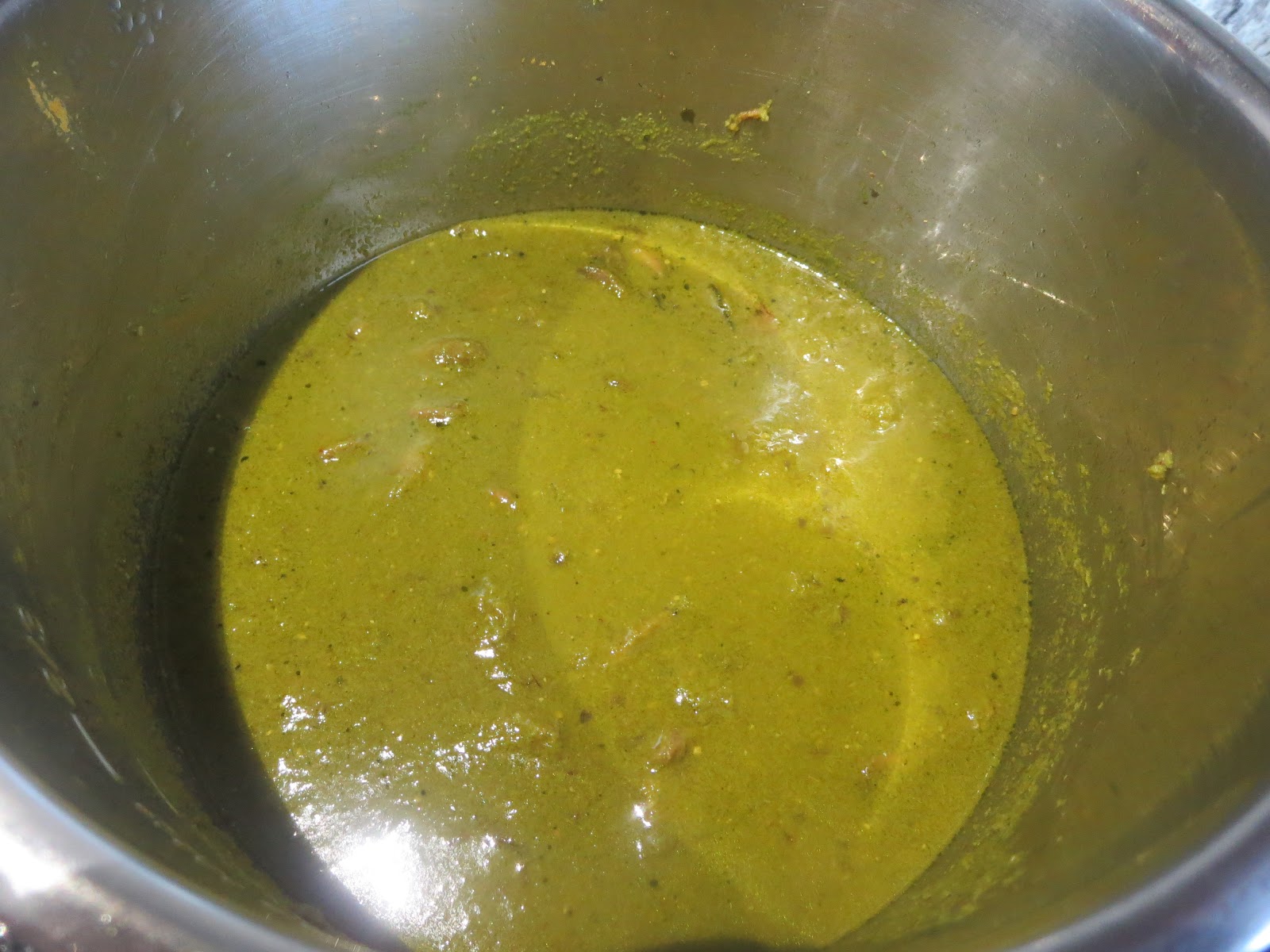 Instant pot kaalaan pacha malli kuruma (Mushroom green korma)