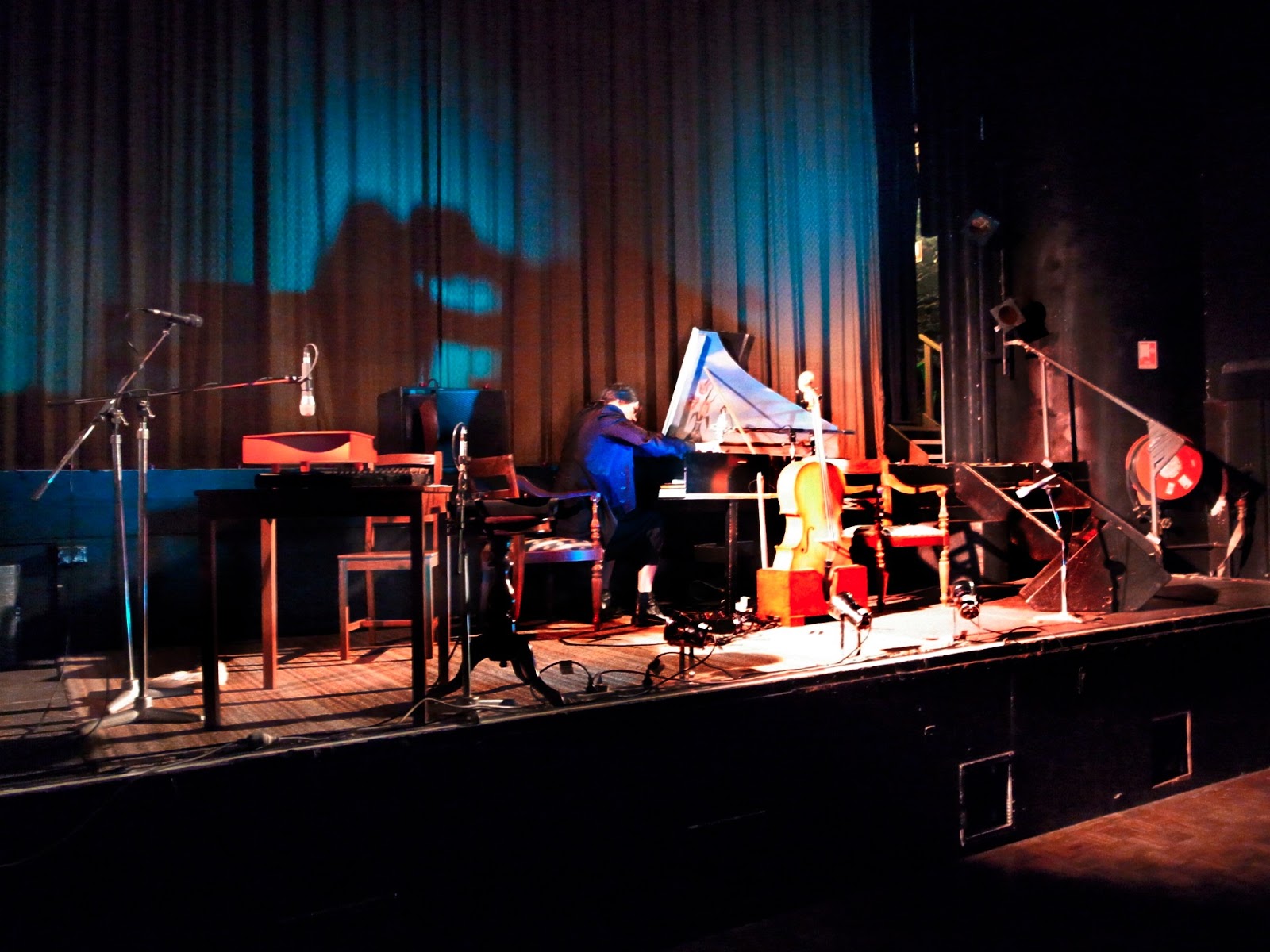 THE ENCHANTED BENJAMIN SKEPPER: Benjamin Skepper @ THEATRE ROYAL ...