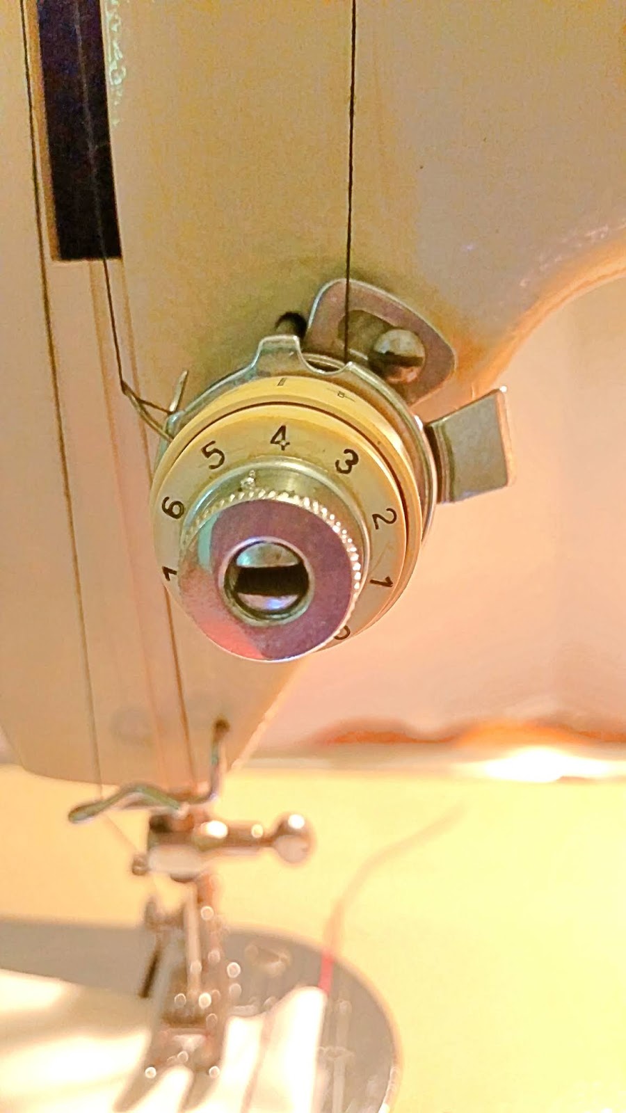 DragonPoodle Studio: A Singer 237 to treadle