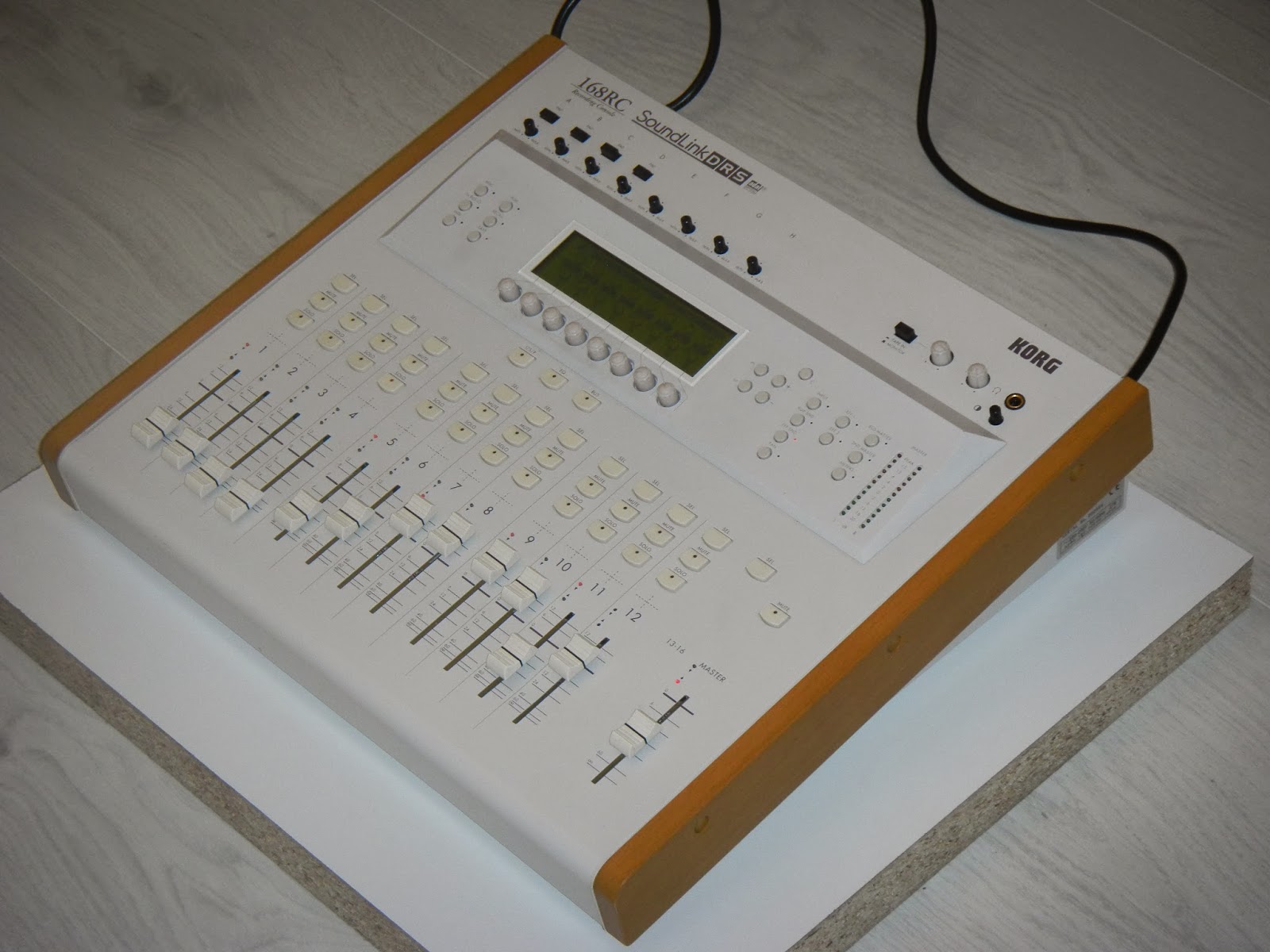 Infrequent Sound [sex.tex] technology: Korg Soundlink DRS 168RC