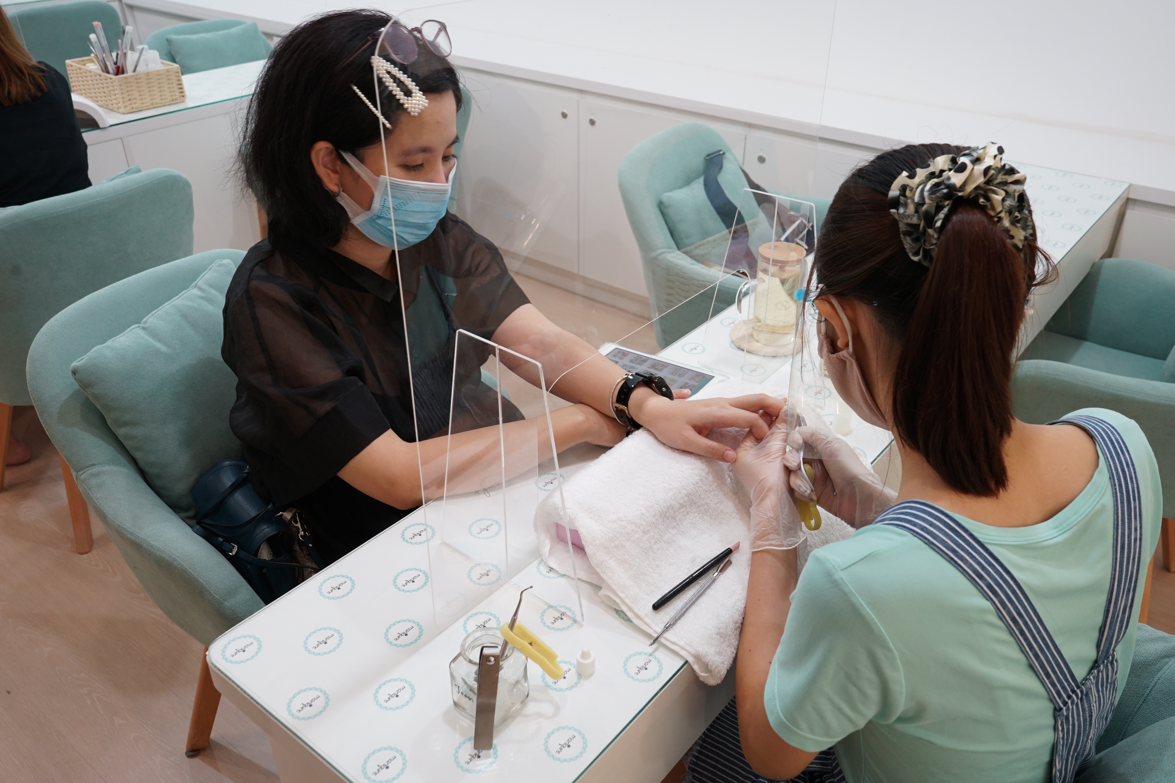 Maniqure Kuala Lumpur - The Best Manicure & Pedicure Service - Betty's ...