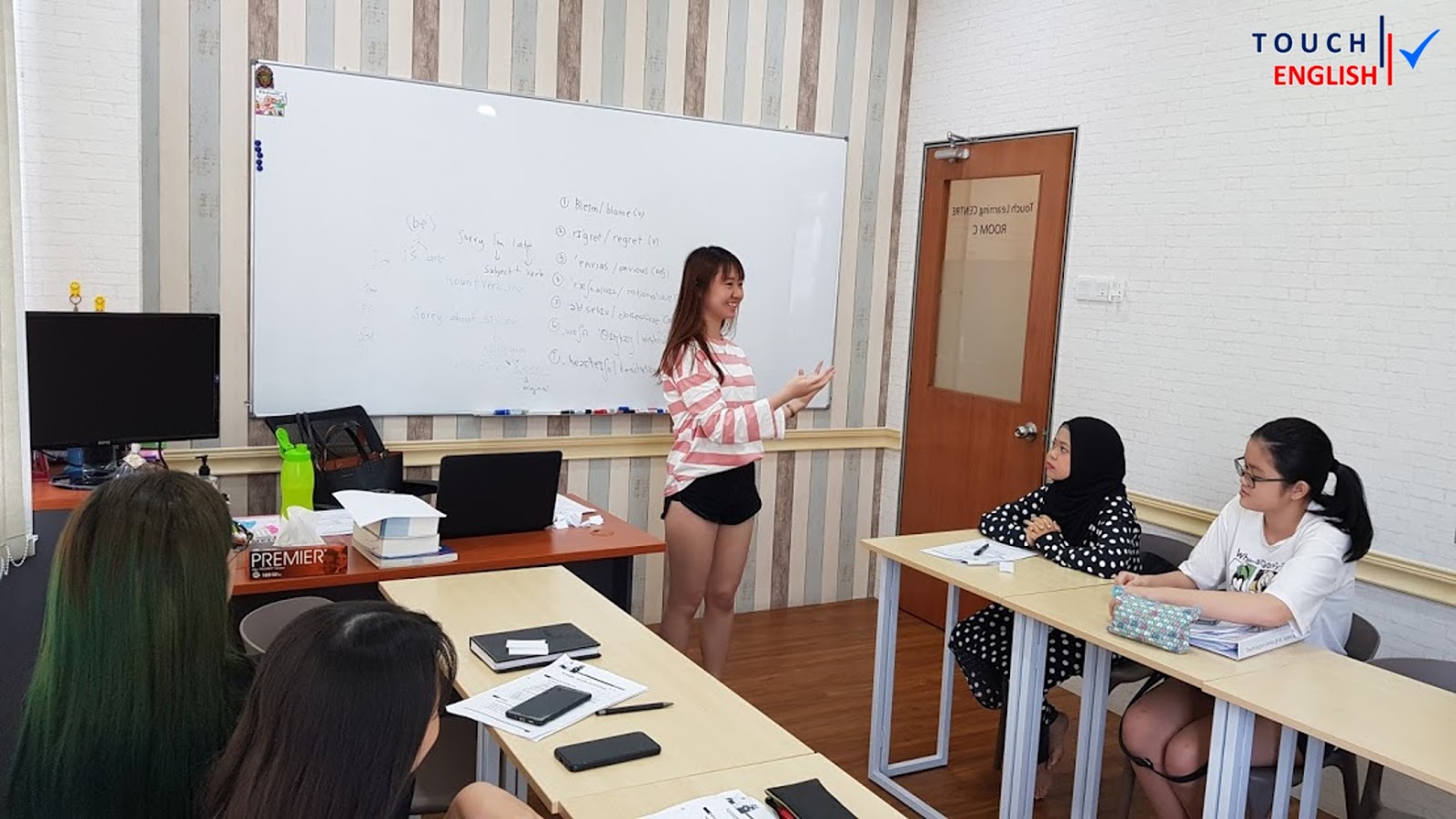 Touch Learning Centre (JB) 新山英语会话与升学教育辅导中心
