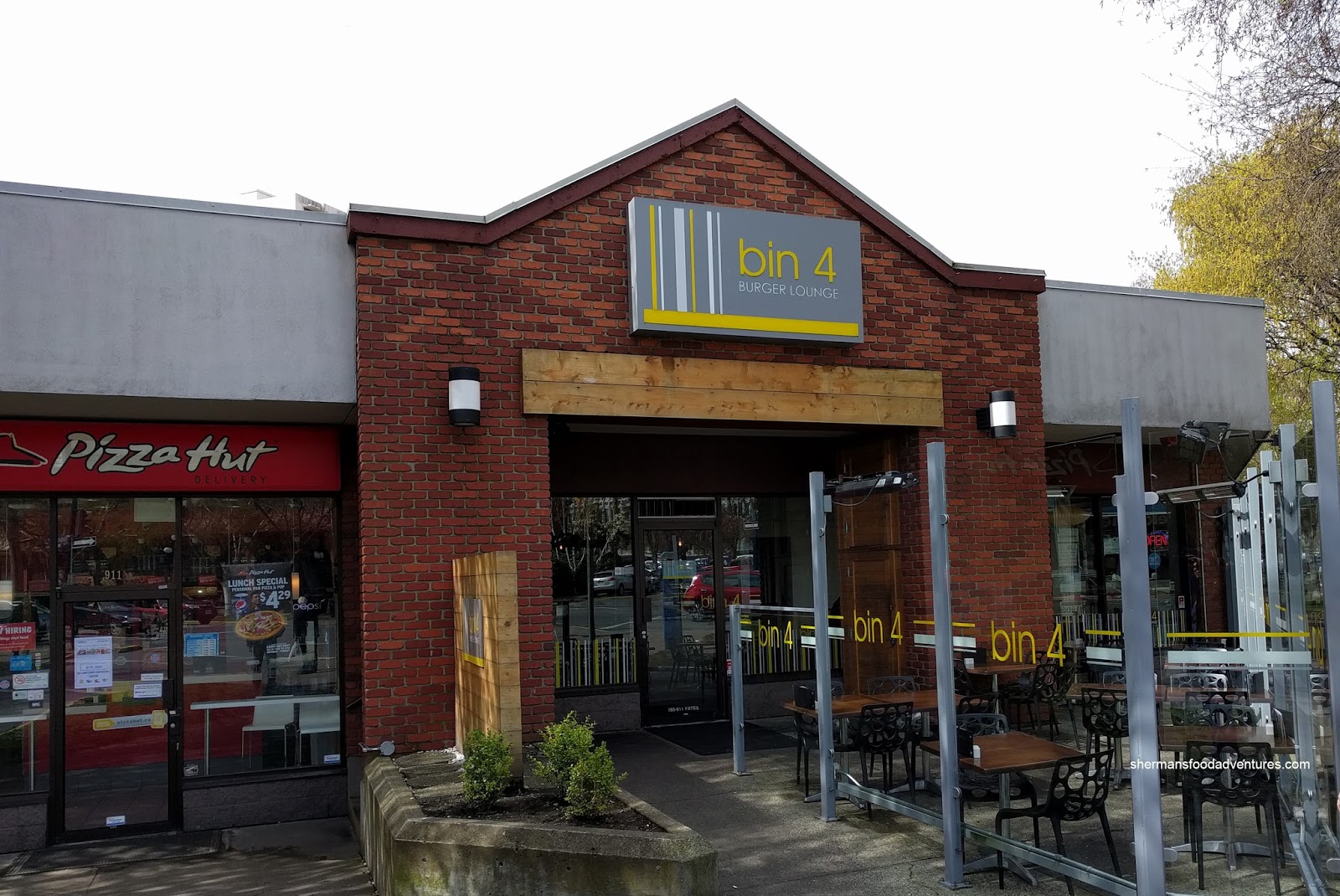 Sherman s Food Adventures Bin 4 Burger Lounge sherman-s-food-adventures-bin-4-burger-lounge