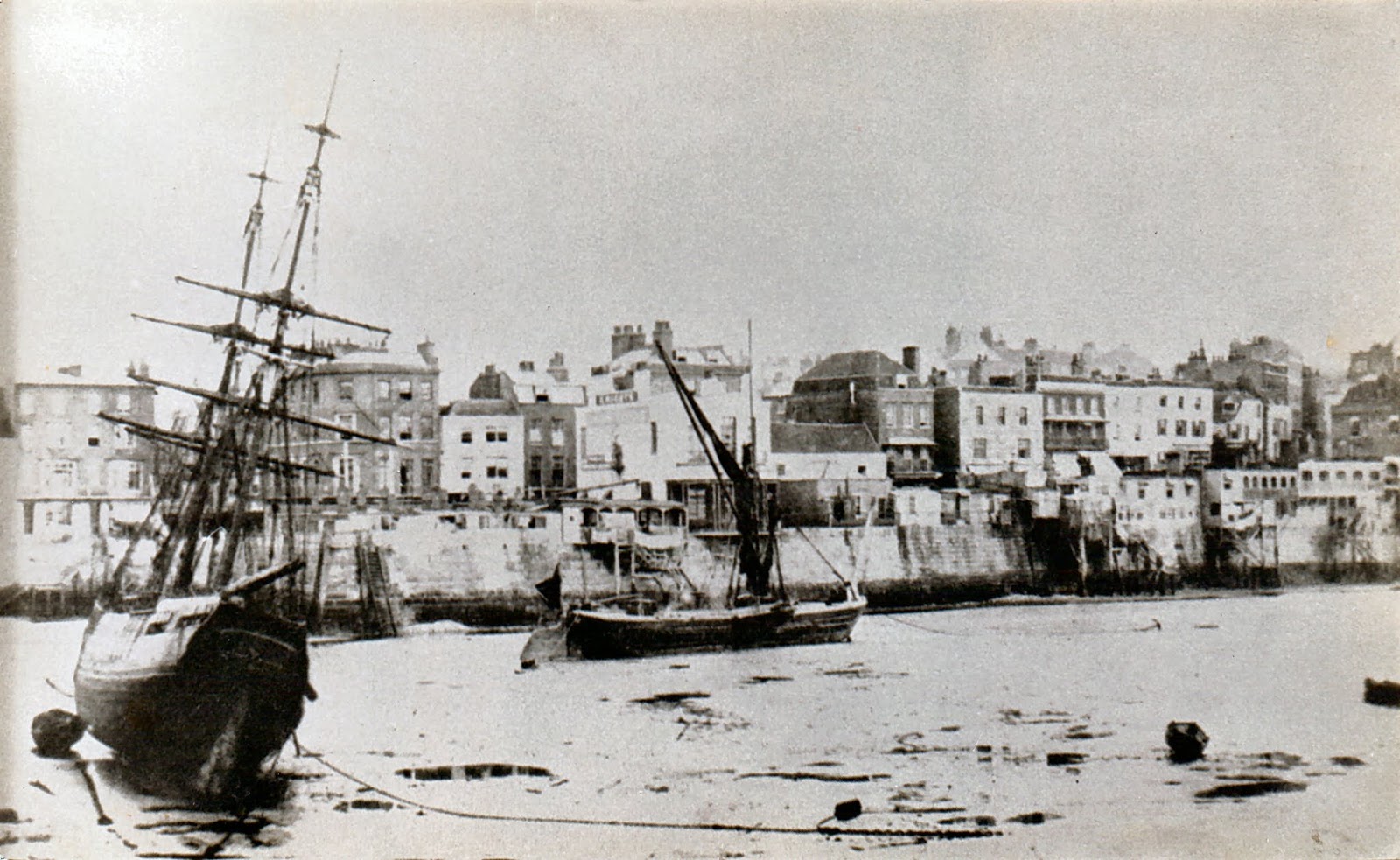 thanetonline: Harbour parade in the 1800s and so on