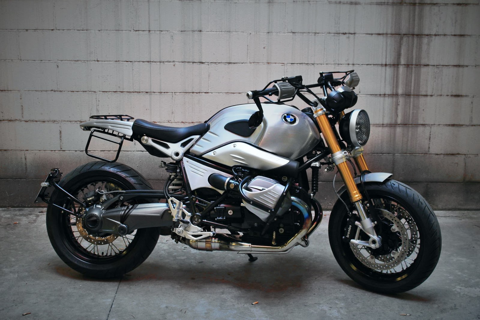 R-Nine-T Adventure by FMW - Inazuma café racer