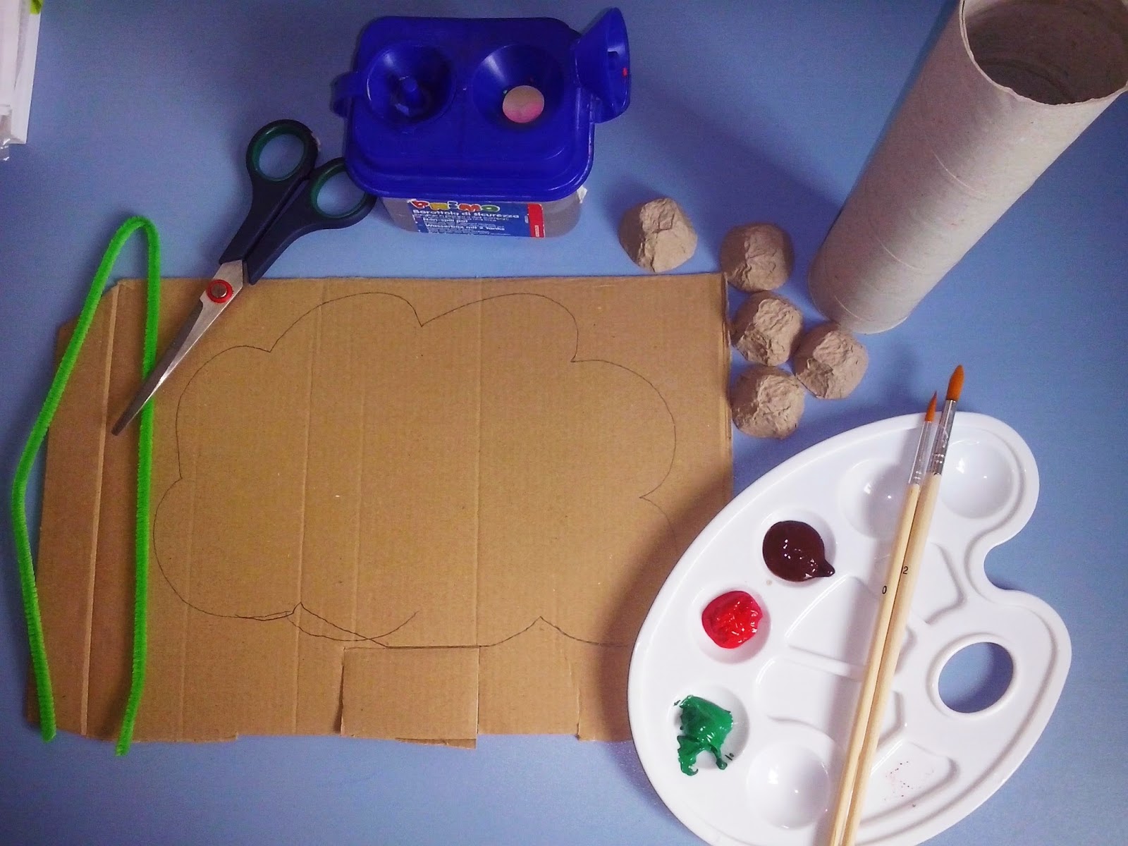 COPILĂRIE, JOACĂ ŞI BUCURIE: Five little apples - craft de toamna