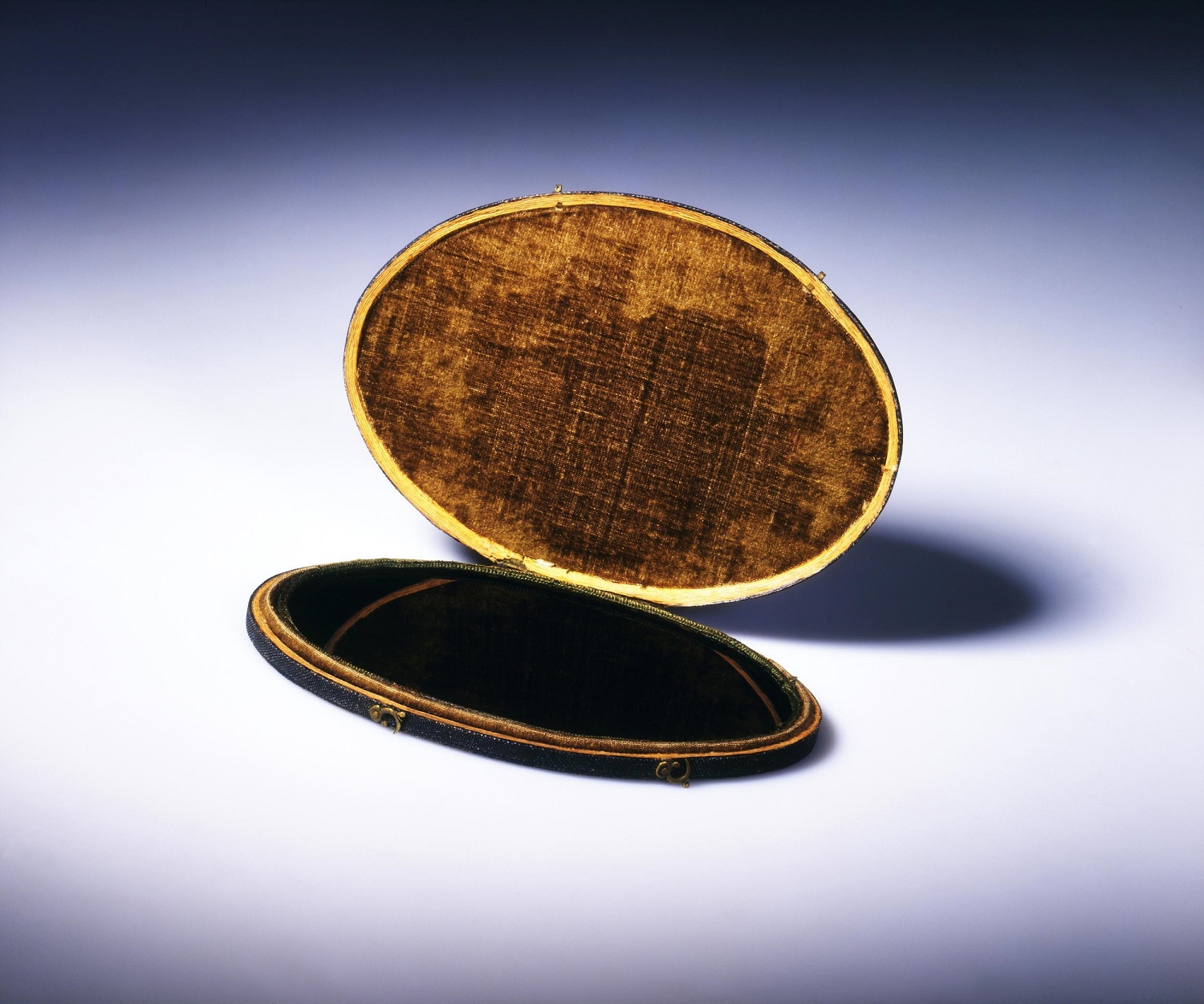 Spencer Alley: Artists at Work (Outdoors and Indoors)