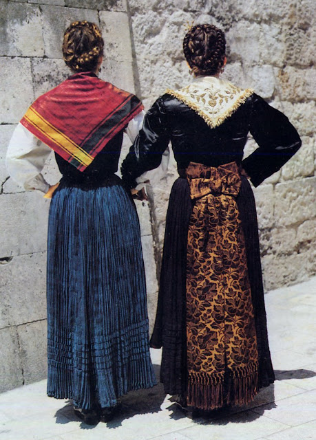 FolkCostume&Embroidery: Woman's costume of the central Dalmatian coast ...