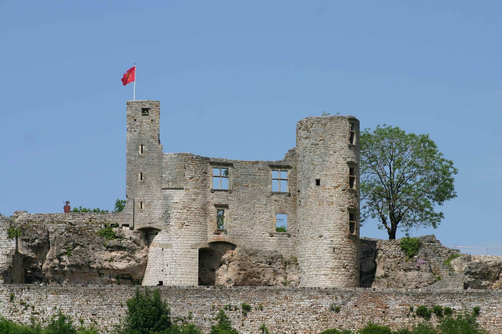 Life in the Middle Ages: Building in stone