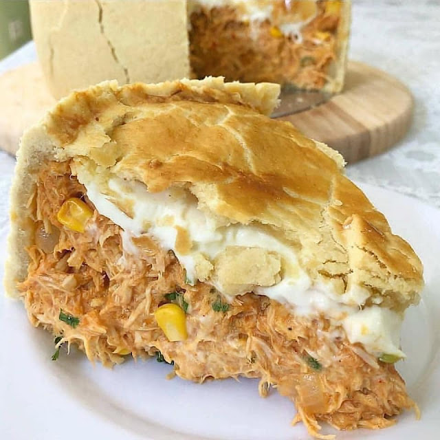 Empadão de frango com requeijão - Receitas da Mama