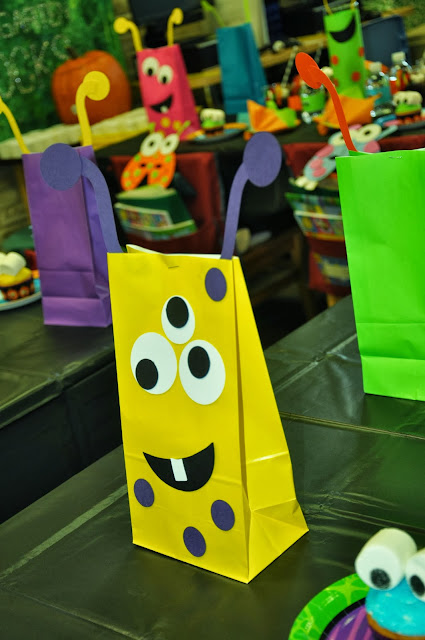 The Party Wall: Monster Bash, Halloween Party