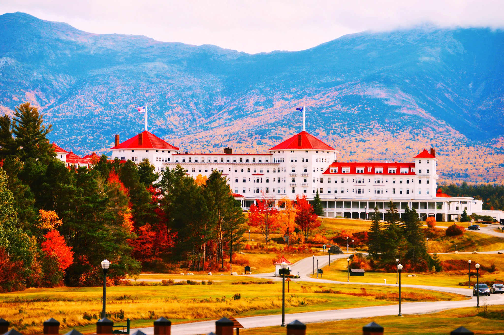 Leaf Peeping at The Omni Mount Washington Resort - Simply Lauren Gray