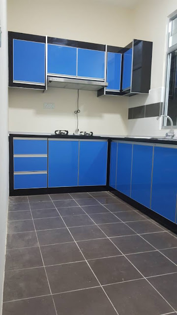 Yuza interior cabinet & renovation: Kabinet dapur fomeca