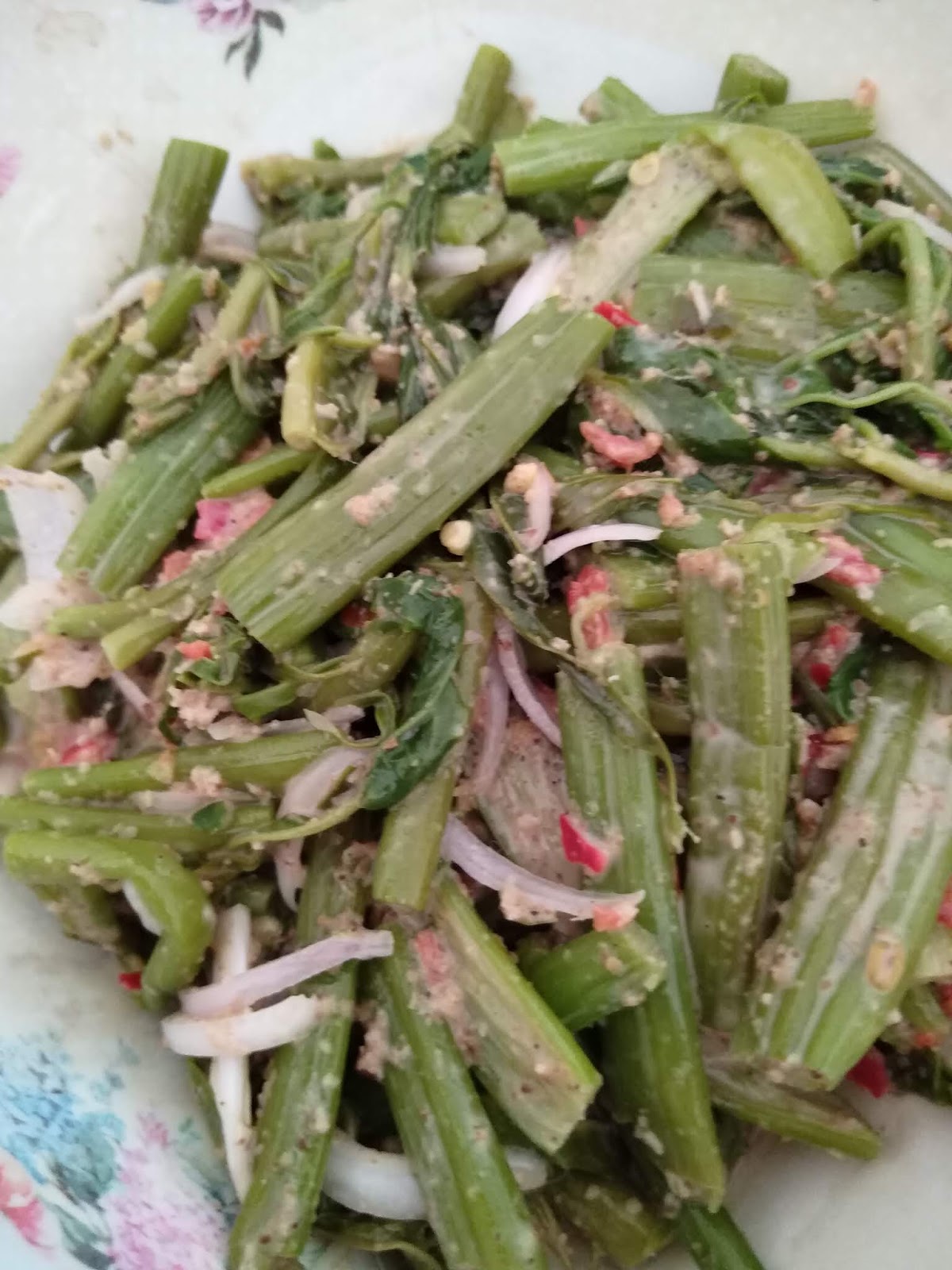 namakucella: KERABU PUCUK GELI-GELI