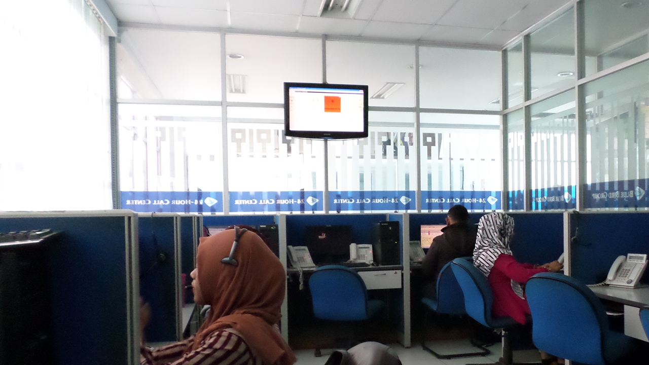 Begini Suasana Call Center di Kantor Blue Bird Semarang