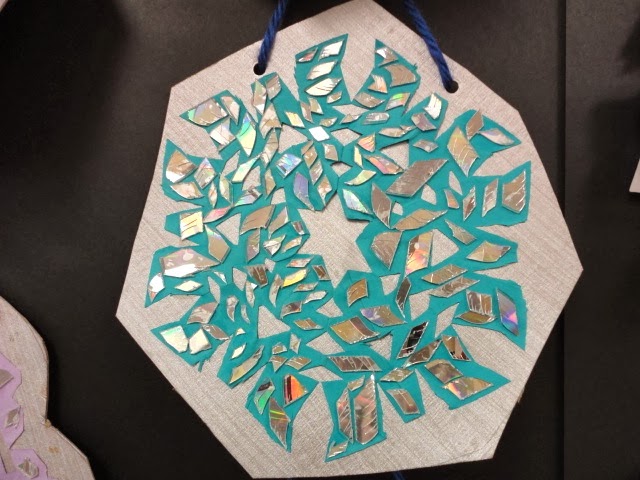 Thomas Elementary Art: 4th Grade CD Snowflake Mosaics