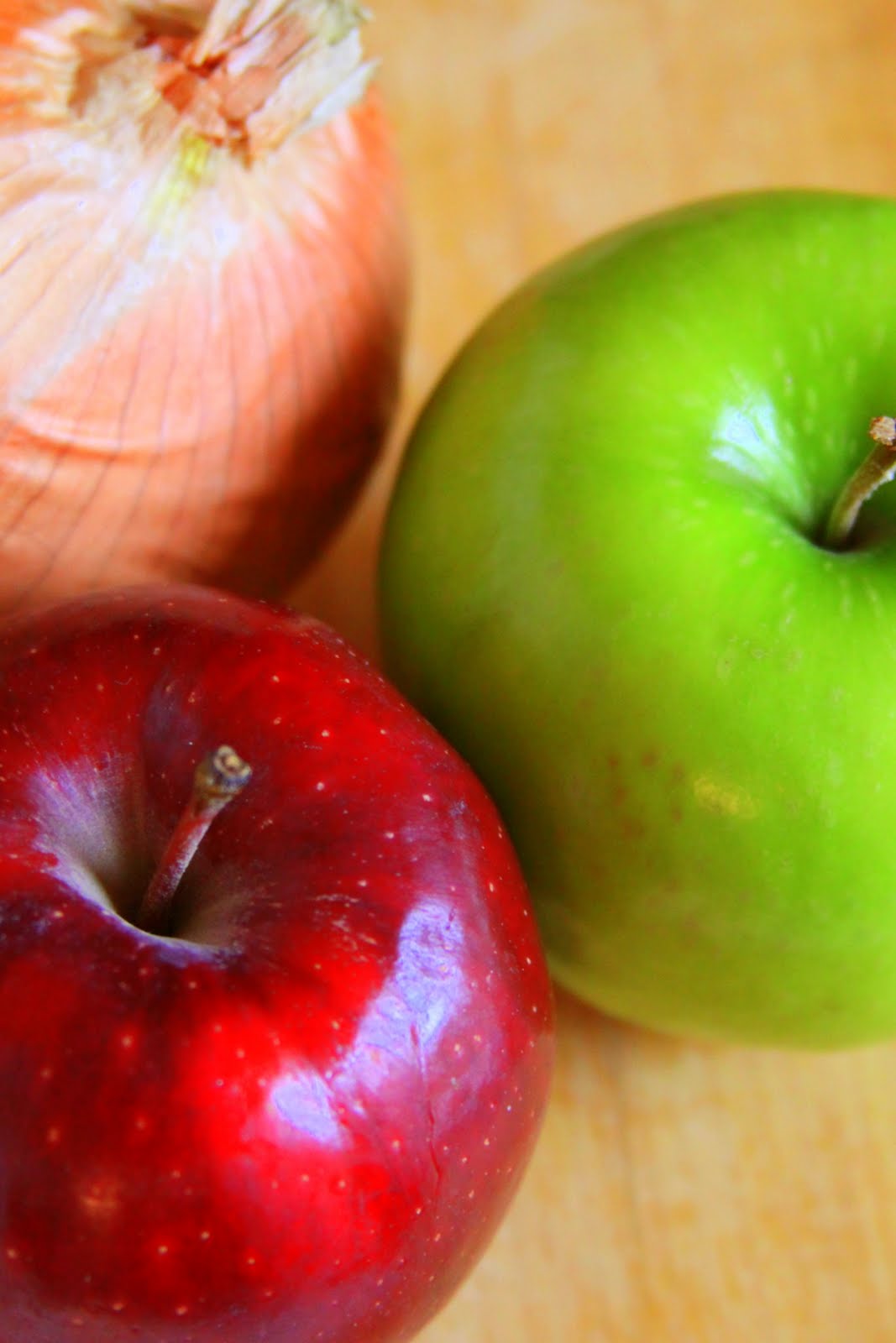 foodie fridays: apple and onion confit crostini - The Curious Plate