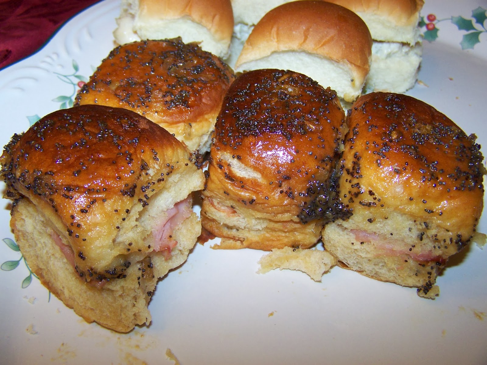 Good Food, Good Friends Recipe Blog: Caramelized Ham and Swiss Buns