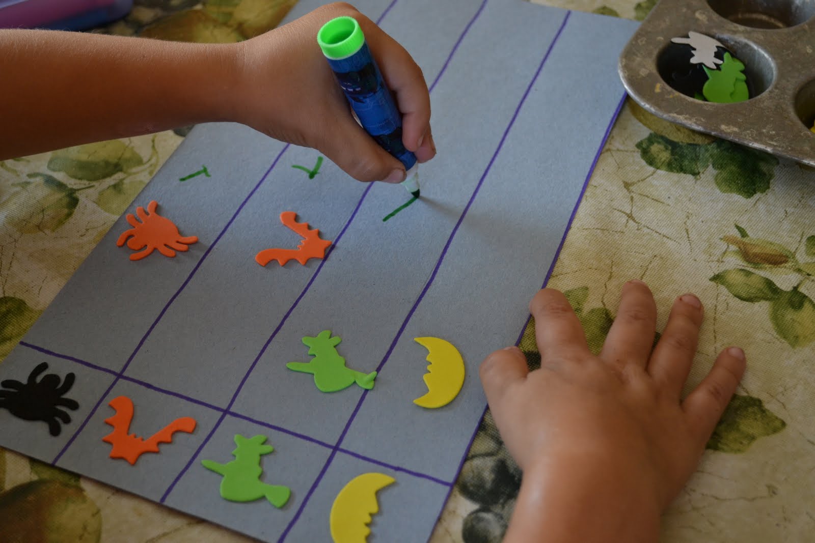 Messy Kids: Halloween Math