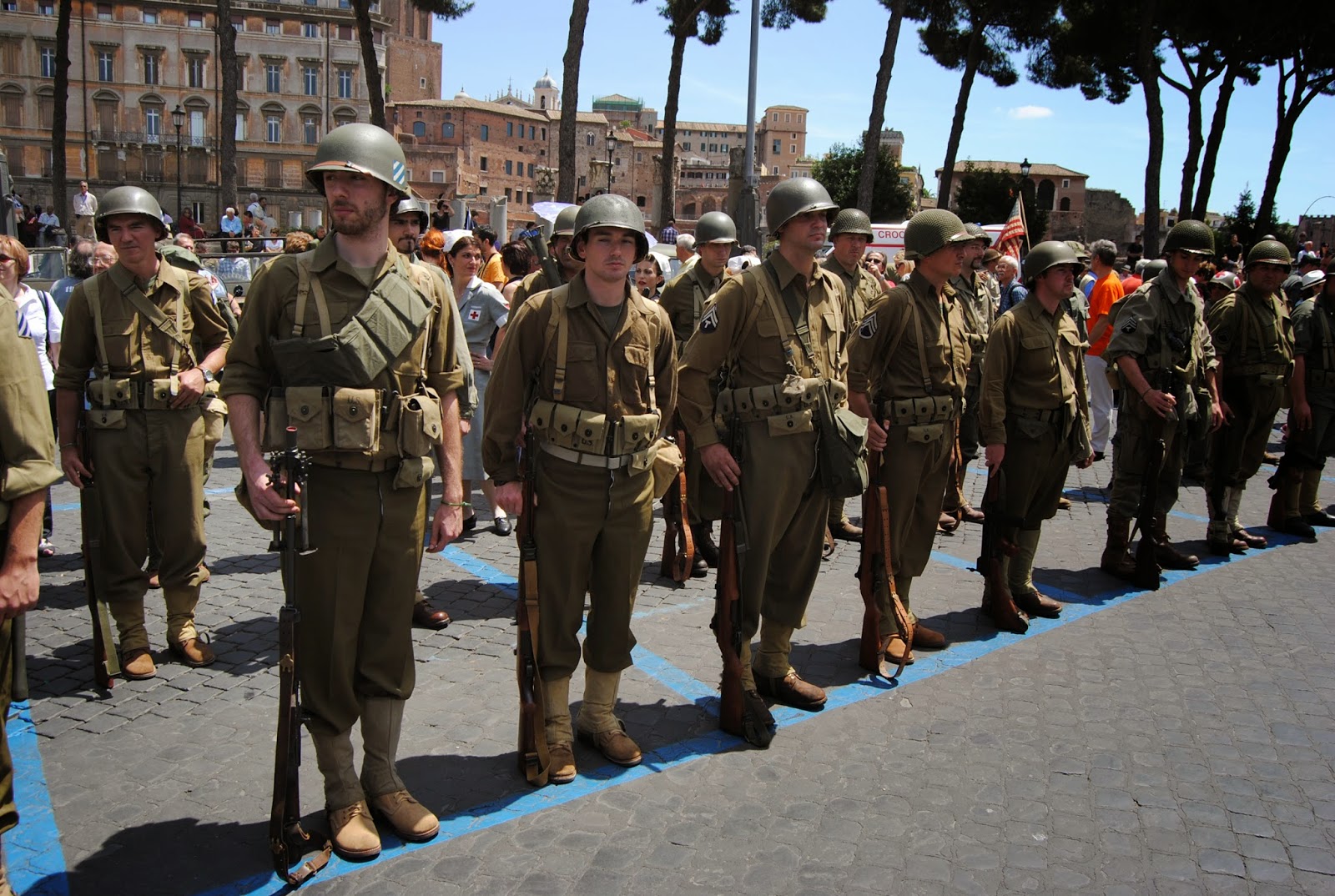 Orbis Catholicus Secundus: June 4, 1944: Liberation of Rome Parade