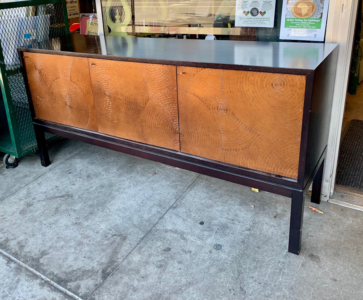 UHURU FURNITURE & COLLECTIBLES: SOLD #102173 Cabinet Buffet with Copper ...