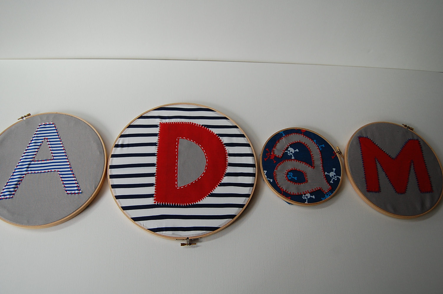 Ginja Designs: letter hoops...