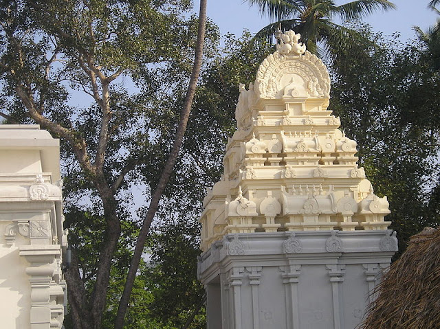 Tamilnadu Tourism: Samadhi of Bodhendra Saraswathi, Govindapuram, Thanjavur
