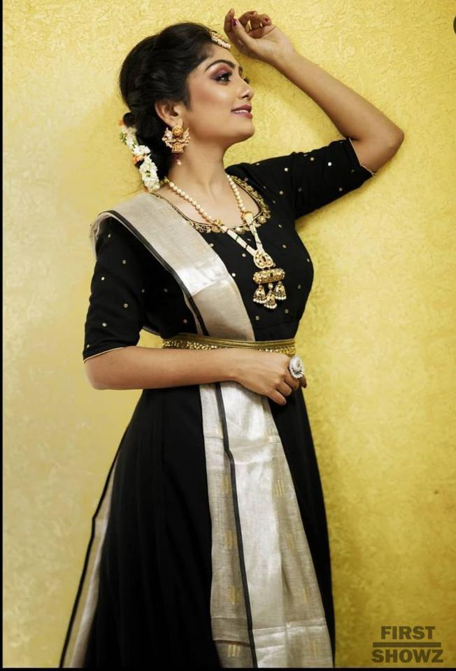 Actress Kavya Latest Photos - Latest Movie Updates, Movie Promotions ...