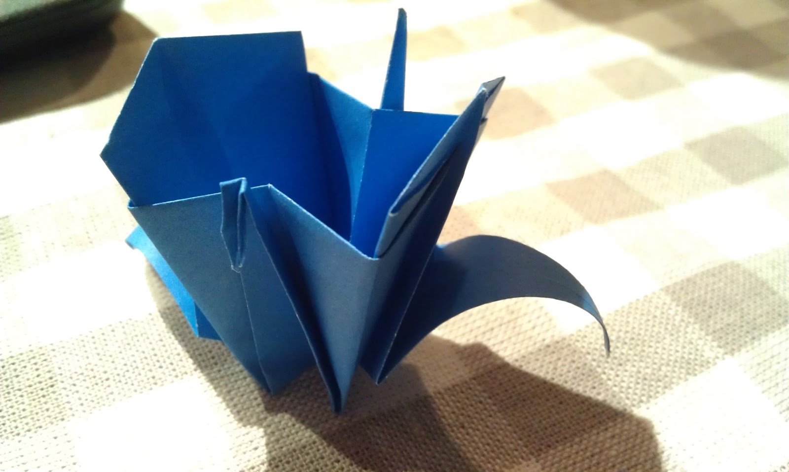 the Girly Side of Travel: How To | Origami Crane Box