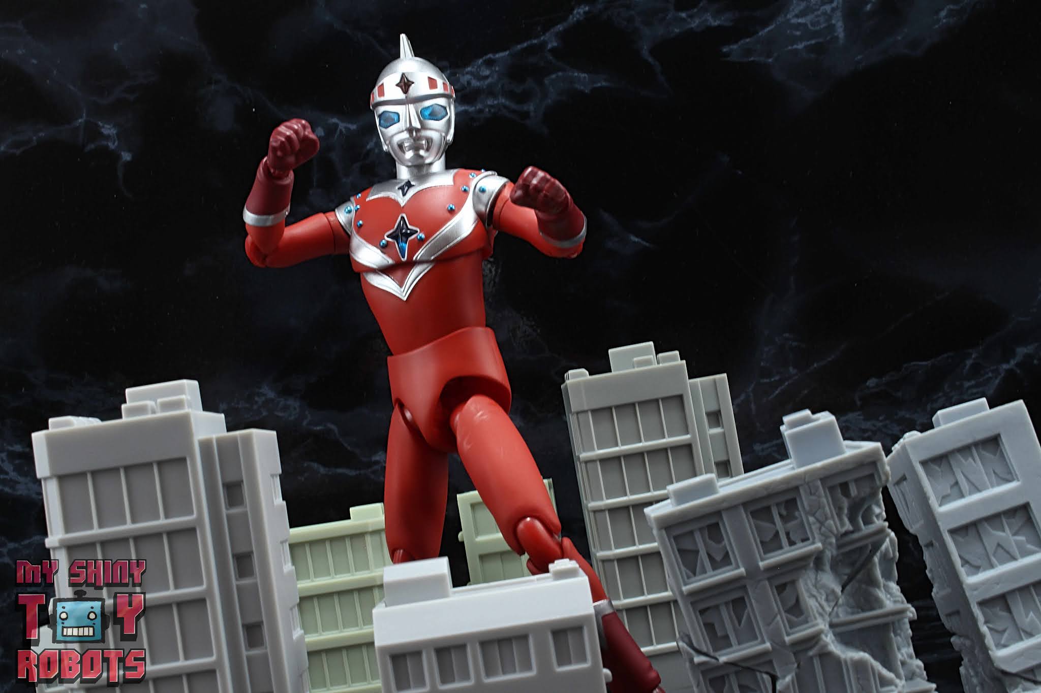 My Shiny Toy Robots: Toybox REVIEW: Hero Action Figure Iron King
