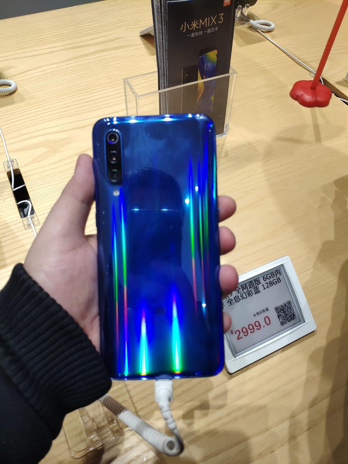 XIOMI MI 9 the new flagship champ